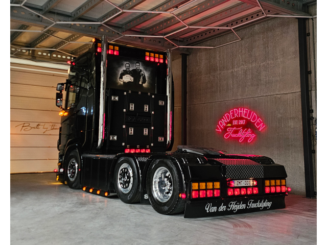 Scania S650 Zino Moens | Van der Heijden Truckstyling