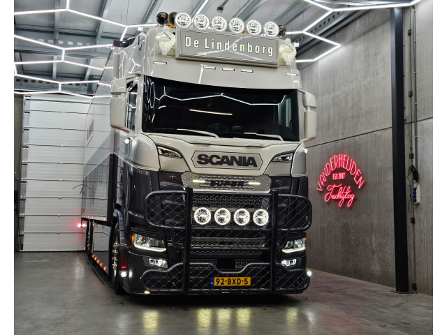 Scania S660 De Lindenborg | Van der Heijden Truckstyling