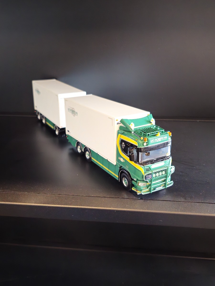 Scania R650 6x2 Leo Robertz KG Combi | Van der Heijden Truckstyling